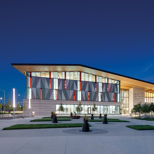 Aaniin Gemeindezentrum und Bibliothek in Markham, Kanada | IAKS Deutschland